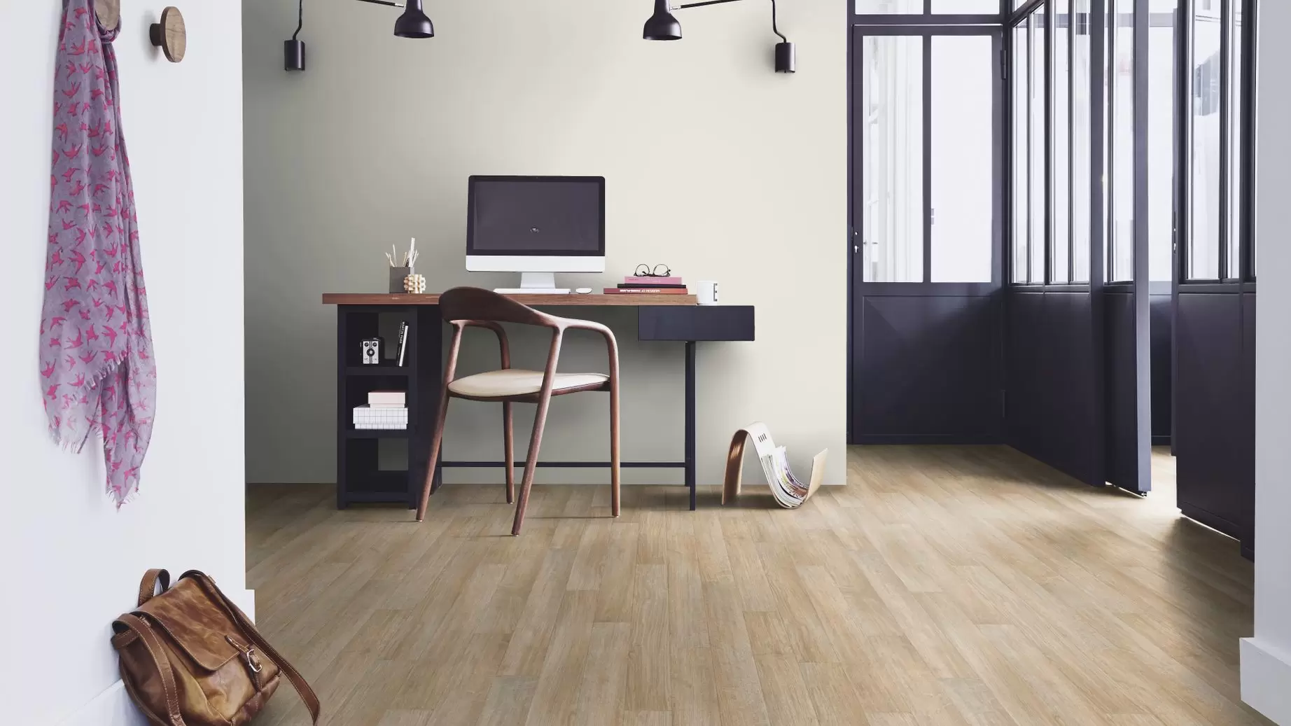 Antik Oak - Light Natural 6027 | Traffic 250 | Hard Flooring - Carpet Mill